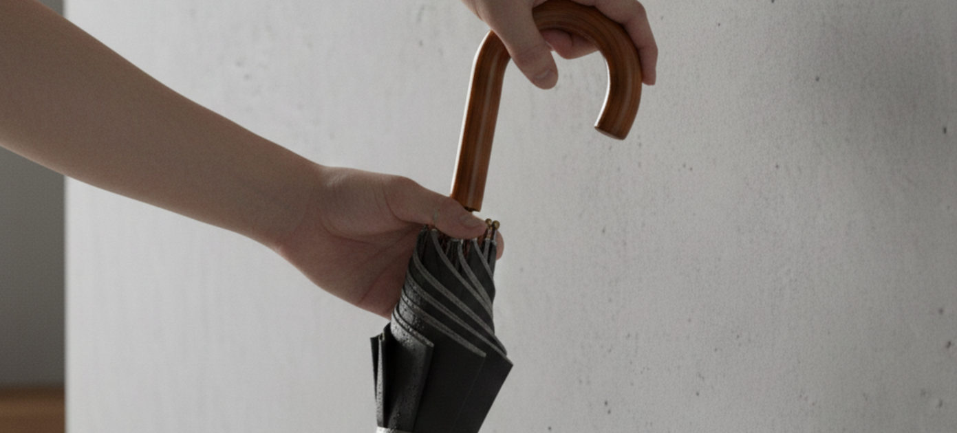 Common Reasons Luxury Umbrellas Break—and How to Avoid Them?