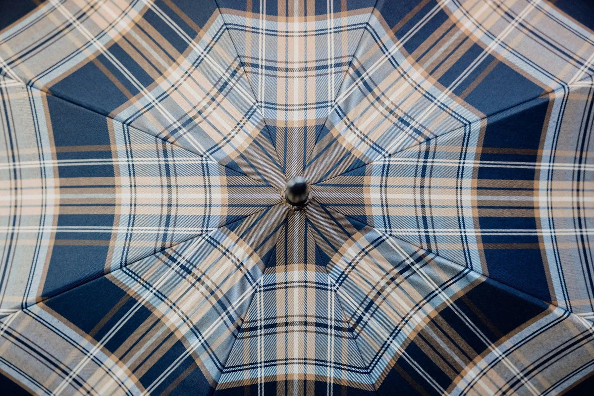 The Elegance of Italian Umbrellas: Blending Tradition and Luxury